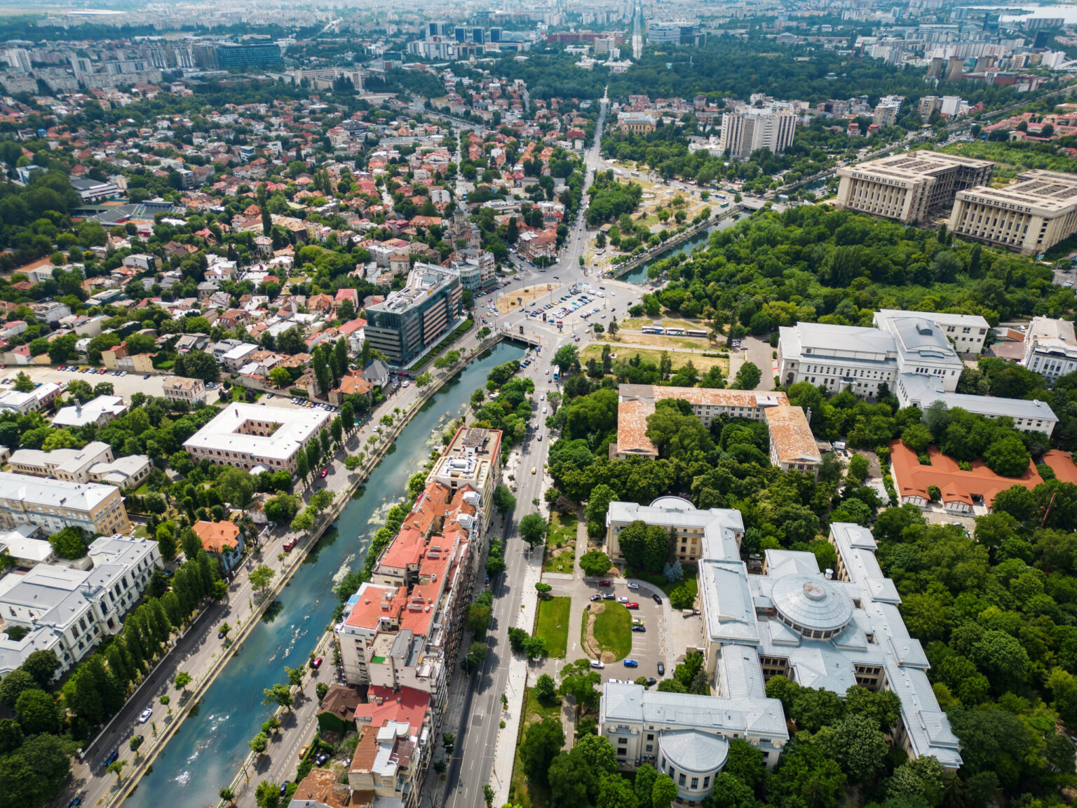 Living in Romania: A Complete Guide for Expats - VANonsite
