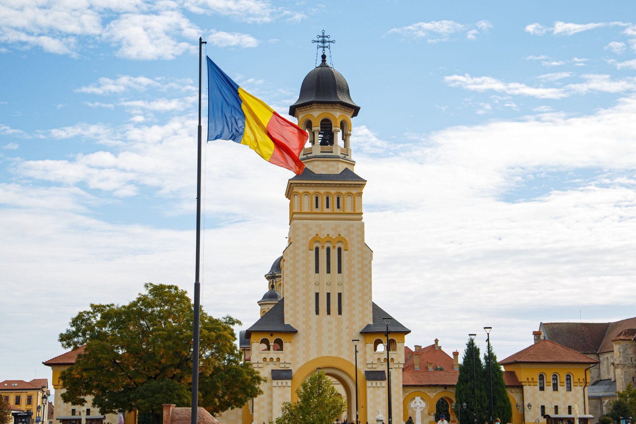 Living in Romania: A Complete Guide for Expats - VANonsite
