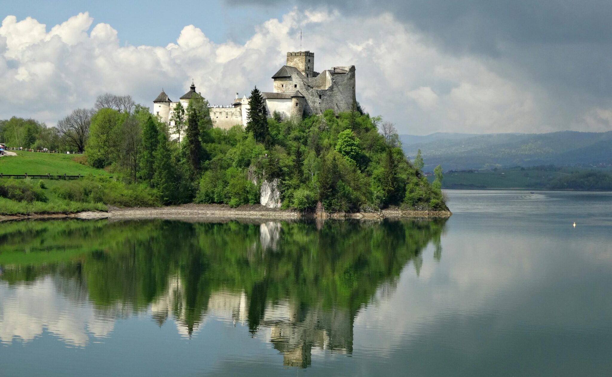 Living in Poland: Everything You Need to Know - VANonsite